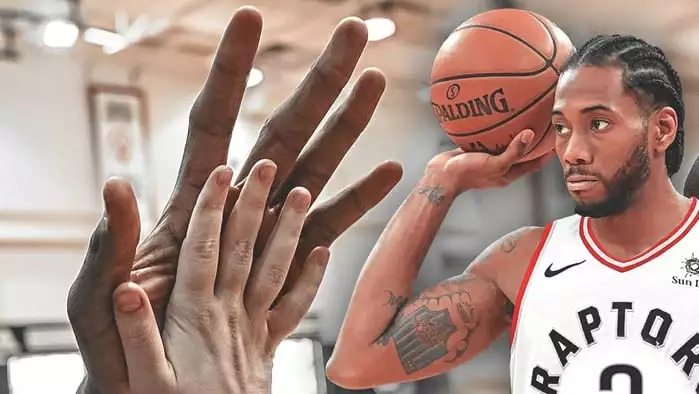 Top 25 Players Biggest Hand Sizes In The NBA History! | SportDA