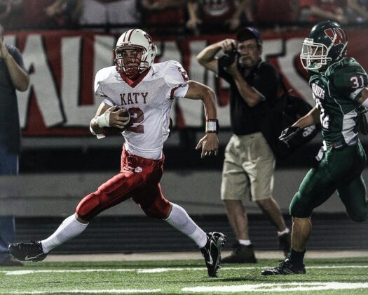 What Is The Average Height Of An NFL Player? | SportDA